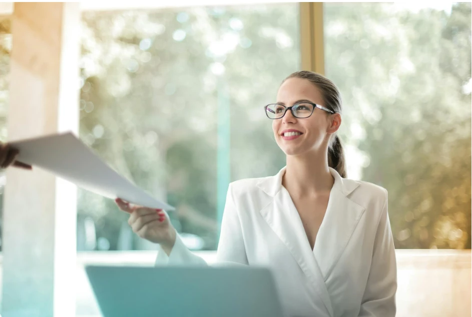 How to Become a Bank Manager: Eligibility Criteria, Courses, Top 10 ...