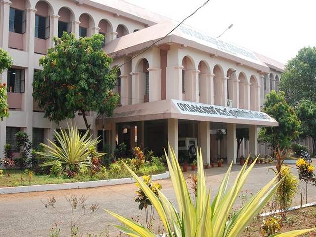 Top Engineering Colleges in Kerala - 2023 Rankings, Fees, Placements ...
