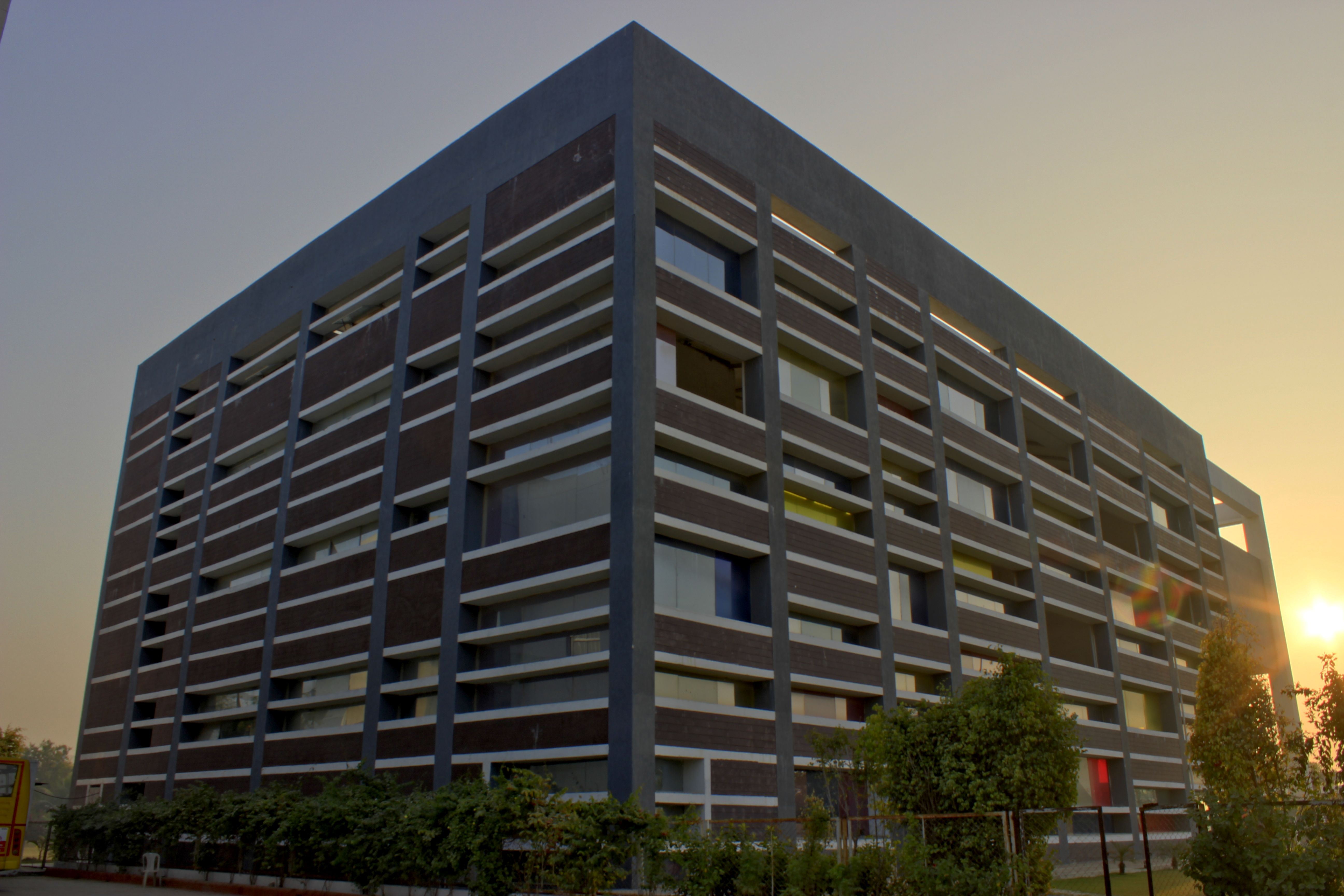Top MBA Colleges in Indore | CollegeSearch