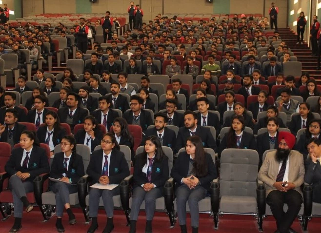 Uttaranchal University, Dehradun Fees, Courses, Branch-wise Fee ...